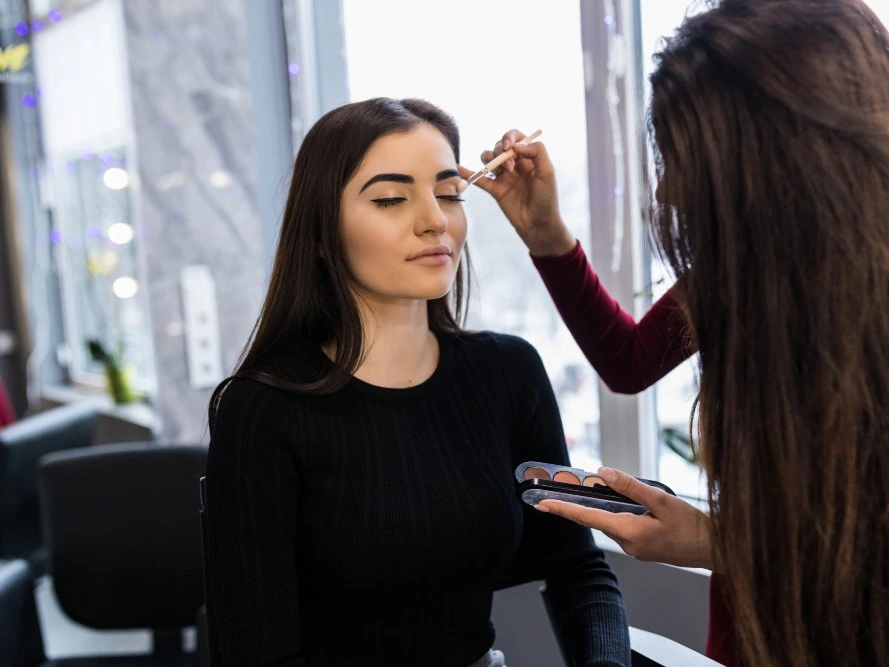 Welcome to ATENAS - Beauty and Wellness Salon